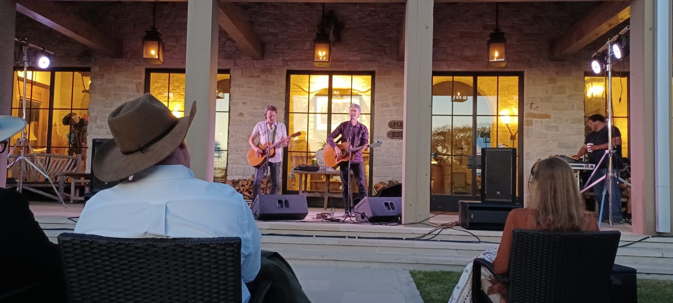 Cozy Concerts - Spread Oaks Ranch